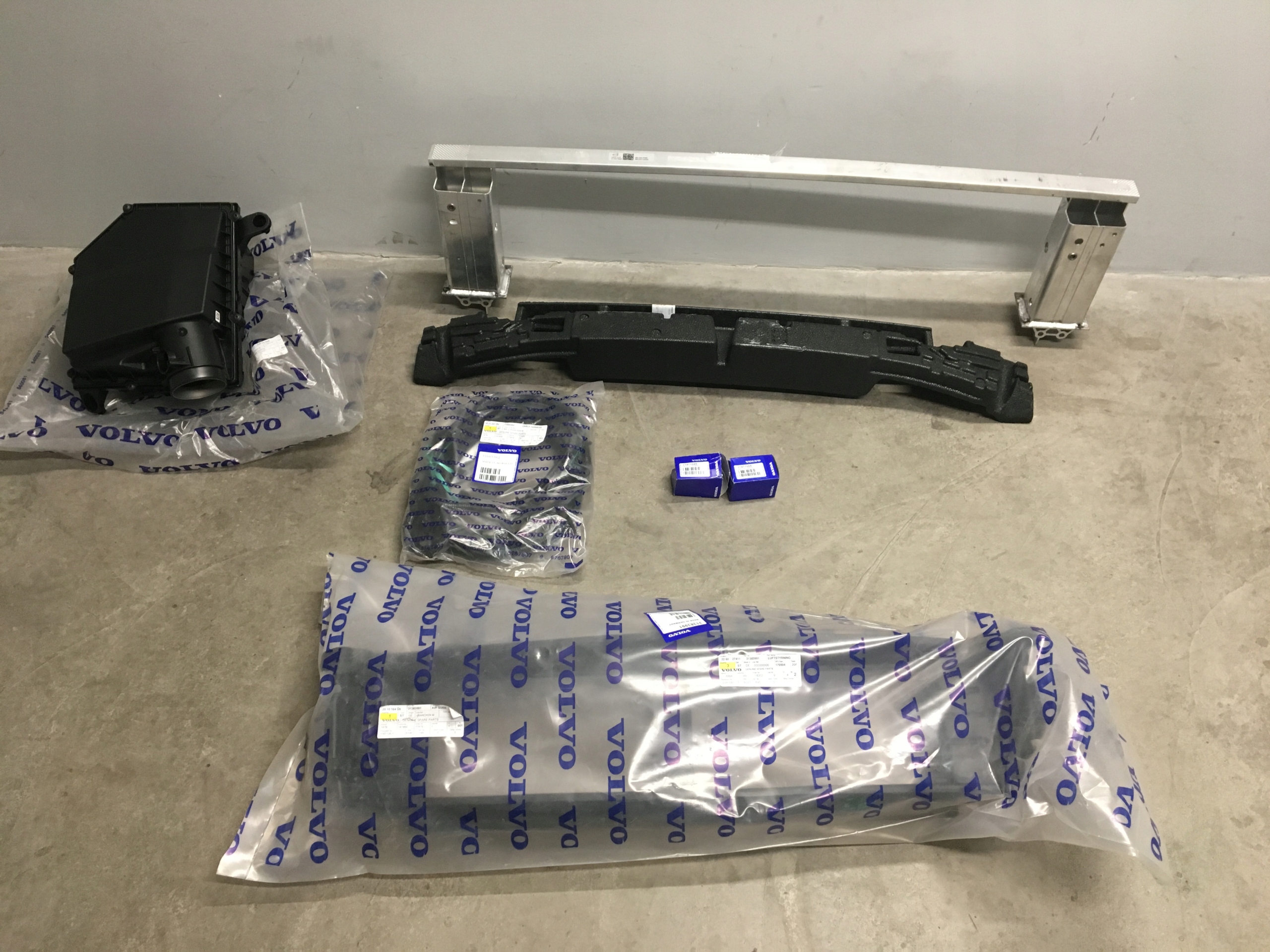 Mocowanie czujnik pdc Volvo OE 31316402 za 450.00PLN z Międzychód ...