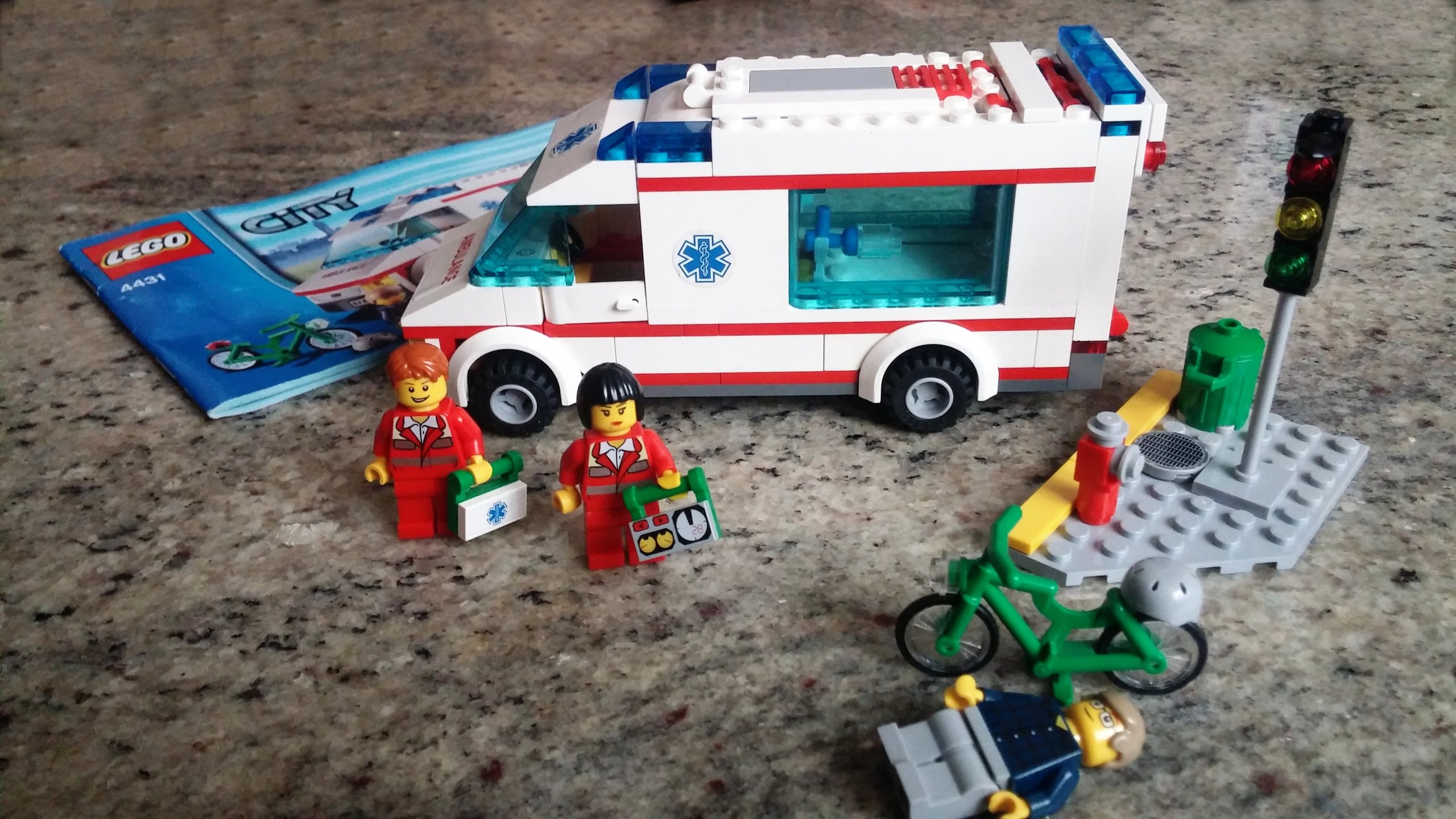 LEGO City 4431 KARETKA / AMBULANS - KOMPLETNY - 7247354934 - oficjalne ...