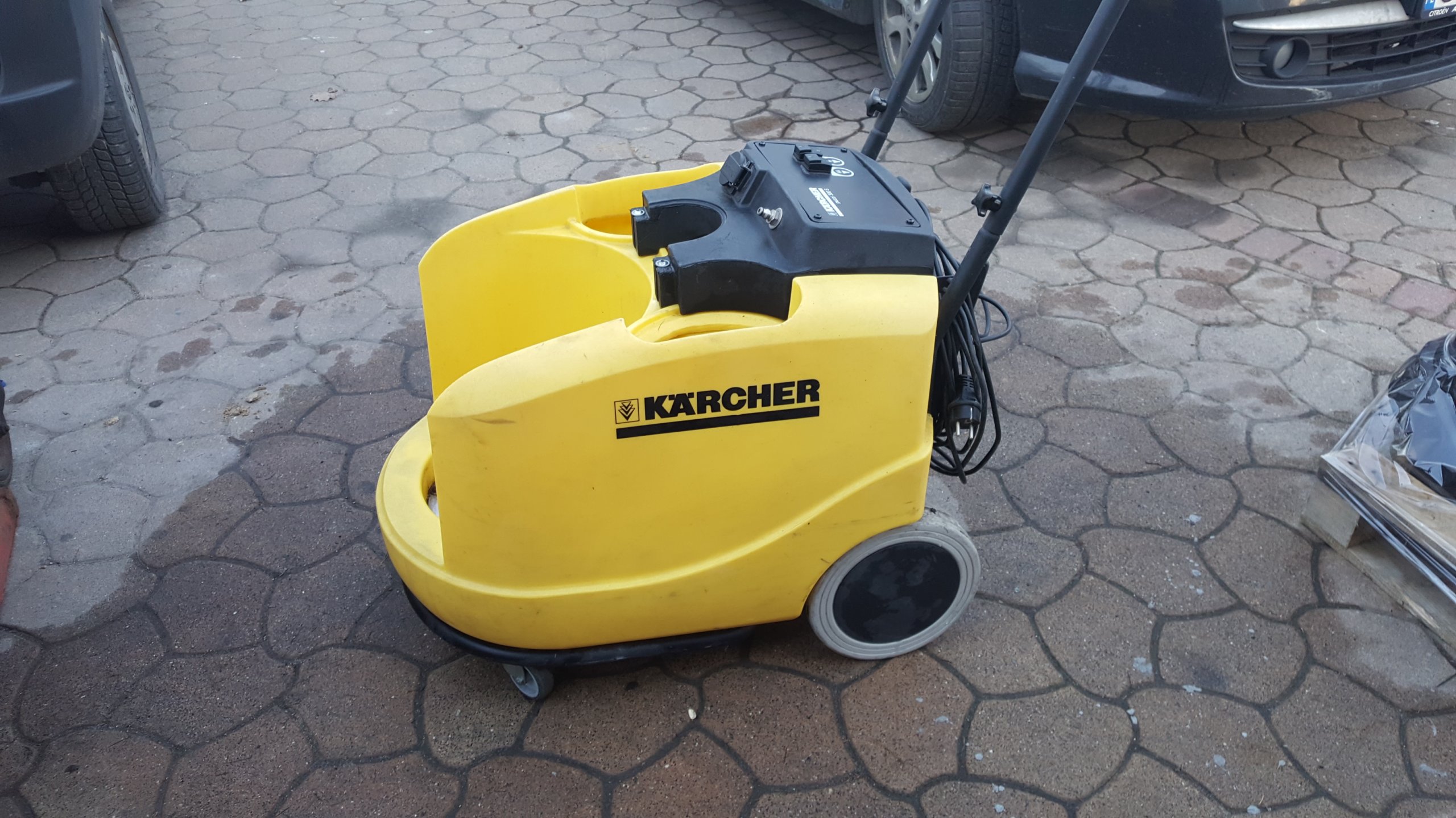 Odkurzacz piorący Puzzi 300S Karcher - 7152879034 - oficjalne archiwum ...