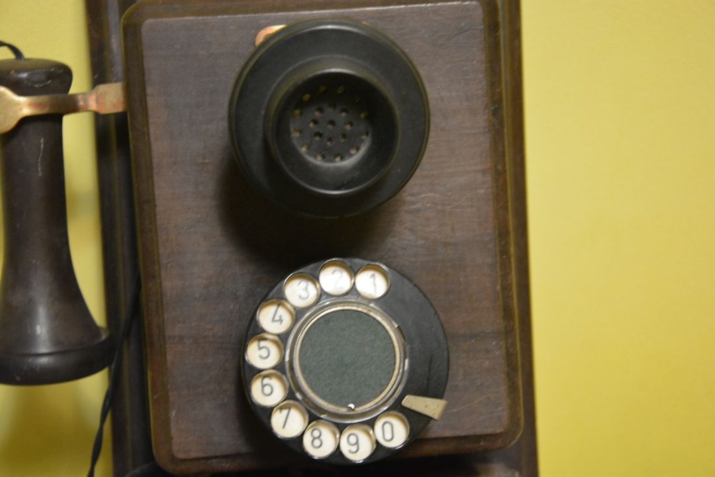 STARY TELEFON - 7204144382 - oficjalne archiwum Allegro