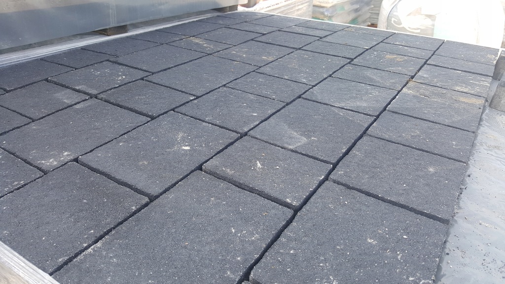 KOSTKA BRUKOWA Bruk-Bet KONTUR 6cm grafitowy plac - 7551586056 - oficjalne archiwum Allegro