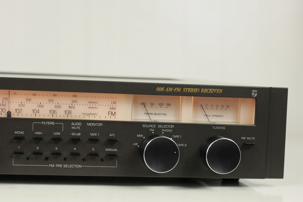AMPLITUNER PHILIPS 606 AM-FM - 7670078330 - oficjalne archiwum Allegro