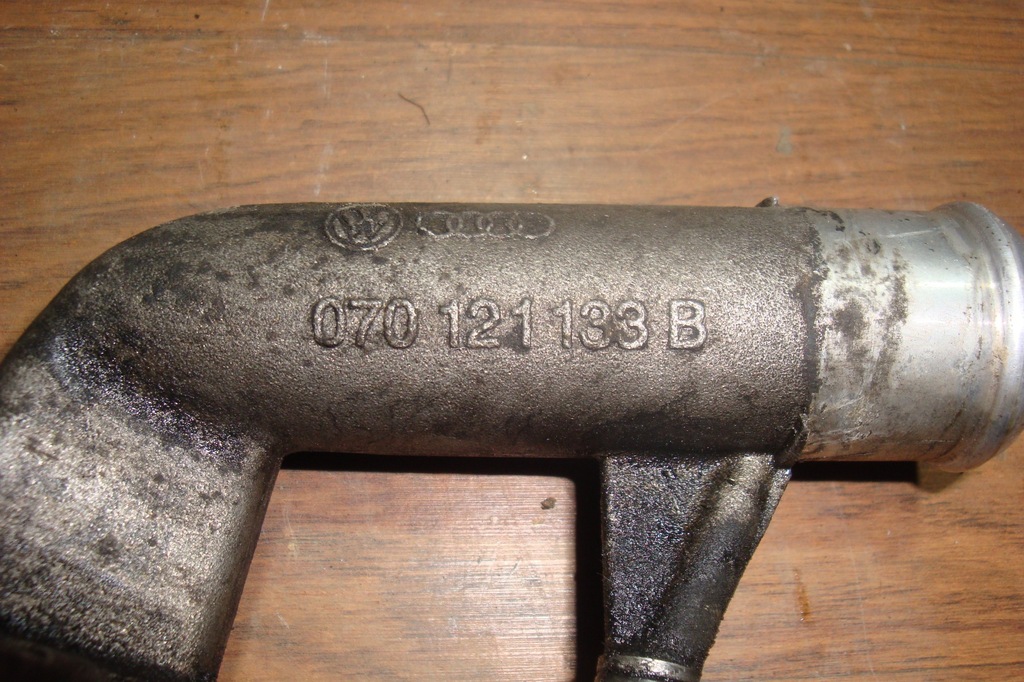 KRÓCIEC WODNY VW T5 2.5 TDI 070121133B - 7318280779 - oficjalne ...