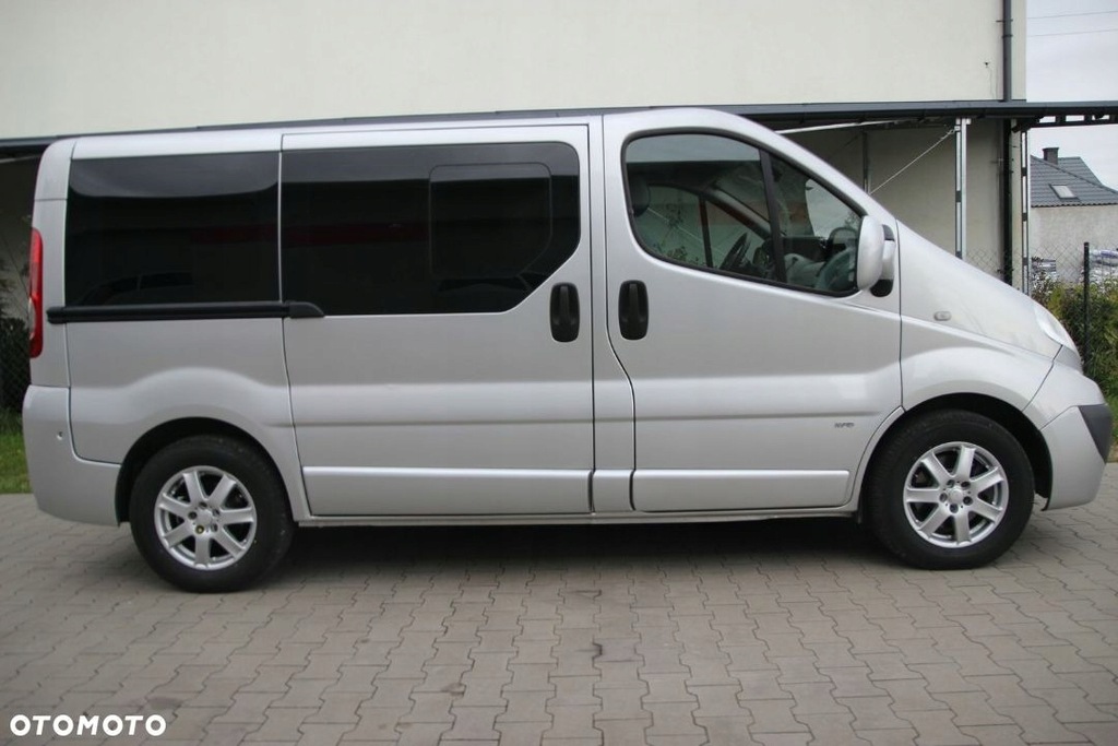 Multivan Opel Vivaro Westfalia 2.5 CDTI - 7617385581 - oficjalne ...