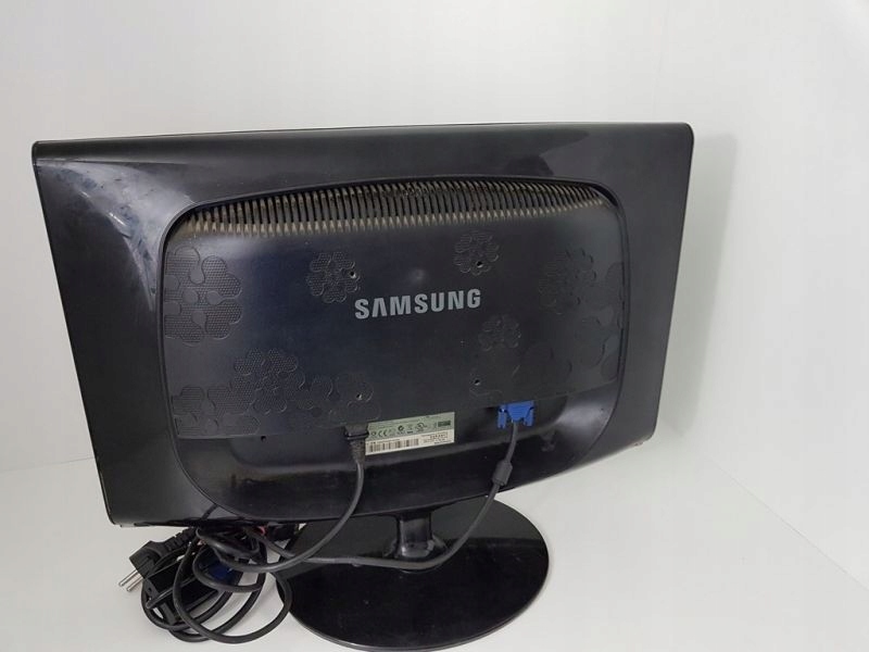 MONITOR SAMSUNG SYNCMASTER 2233 - 7619783092 - oficjalne archiwum Allegro